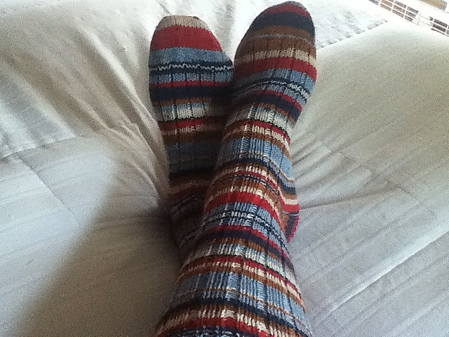 Ravelry: SuzyQue's Instructions for German Rounded Toe :)