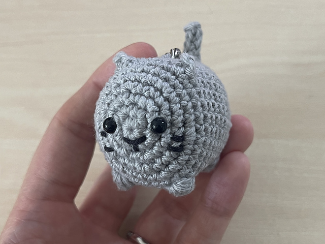 Ravelry: Loaf Cat Keychain pattern by Sophie Sjösten