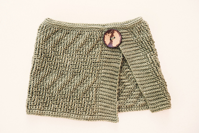 Ravelry: Dancetty Cowl pattern by Mariana Muller