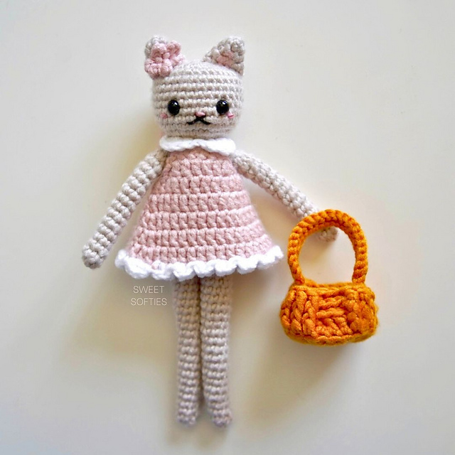 Ravelry: Lady Catarina pattern by Sweet Softies