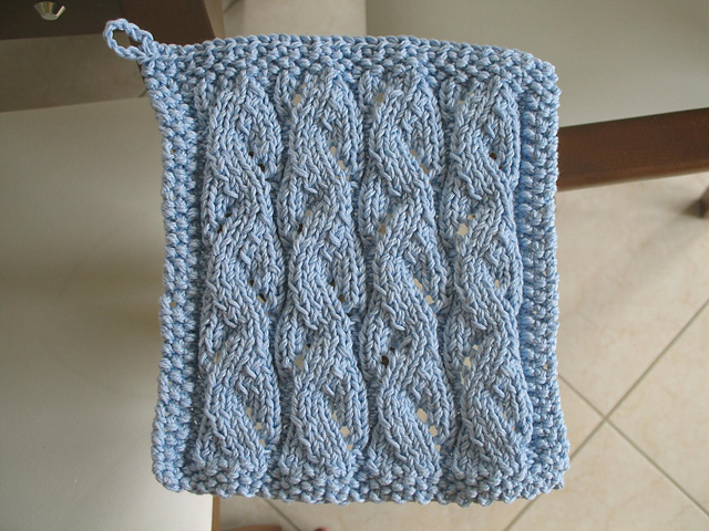 Ravelry: AtelierSweetCraft's Lacy Mock Cable Cloth