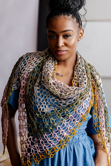 Ravelry: Bramble Wrap pattern by Gwendolyn Jones
