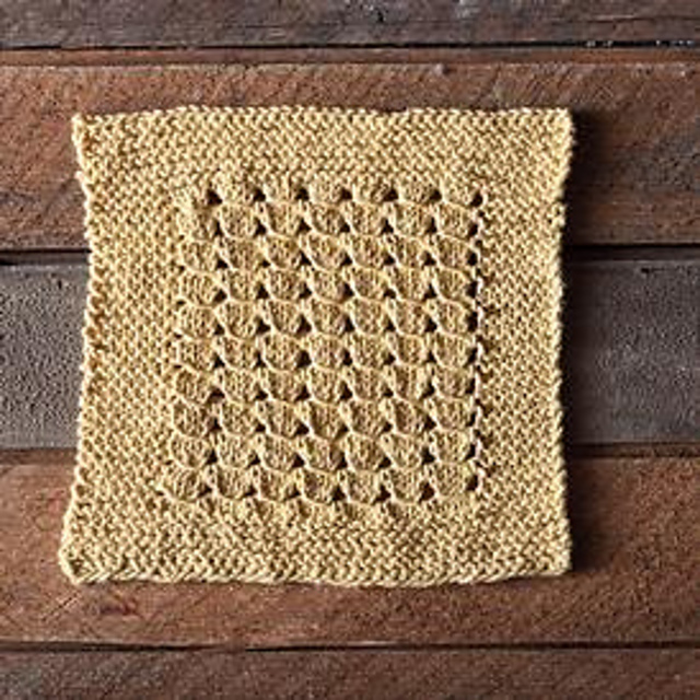 Ravelry: Mrs. Hunter's Dishcloth pattern by Emily Guise