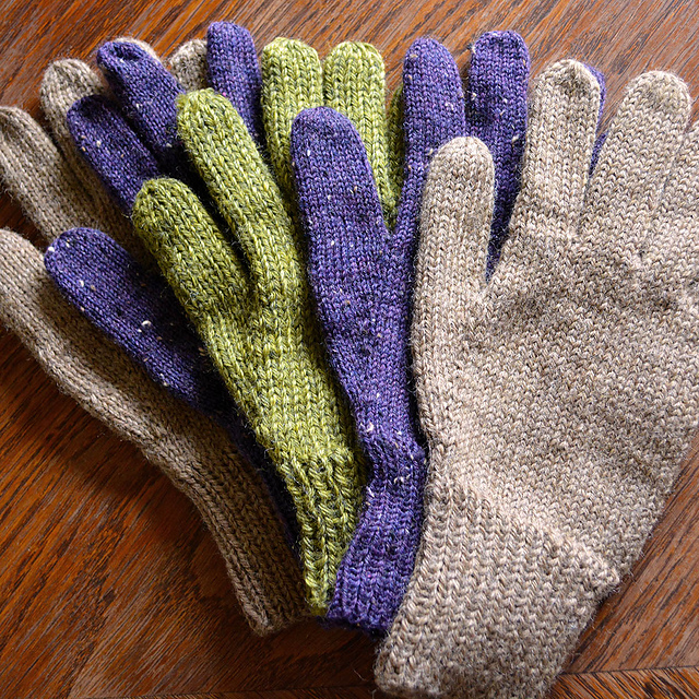 Ravelry: Just Plain Gloves pattern by Talena Winters