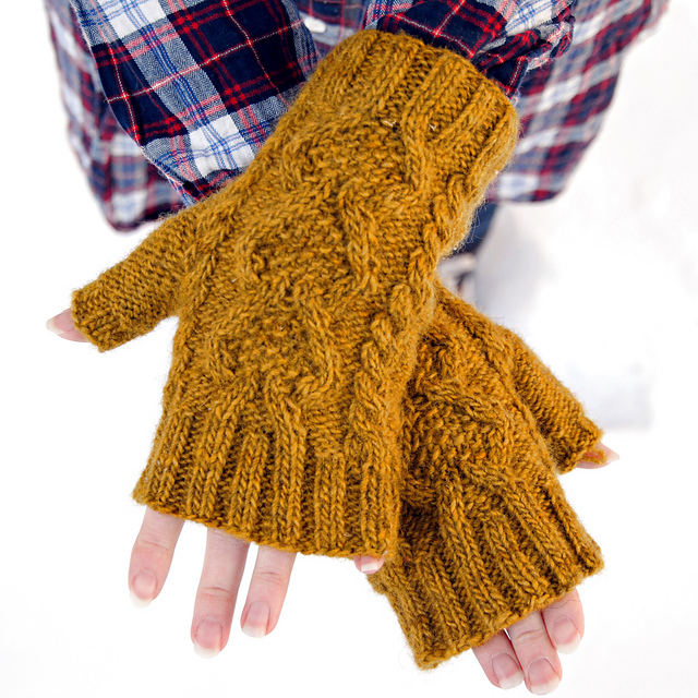 Ravelry: Hibernia Mitts pattern by Susanna Winter