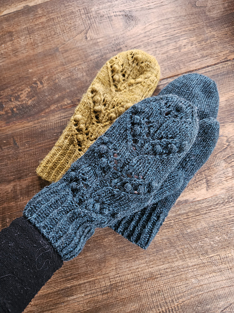 Ravelry: Silmu Mittens pattern by Marika Vuorinen