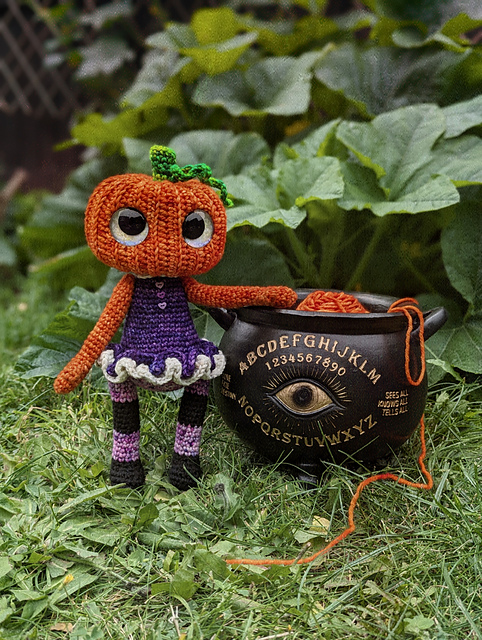 Ravelry: Pandora the Pumpkin pattern by Tangled Pixie