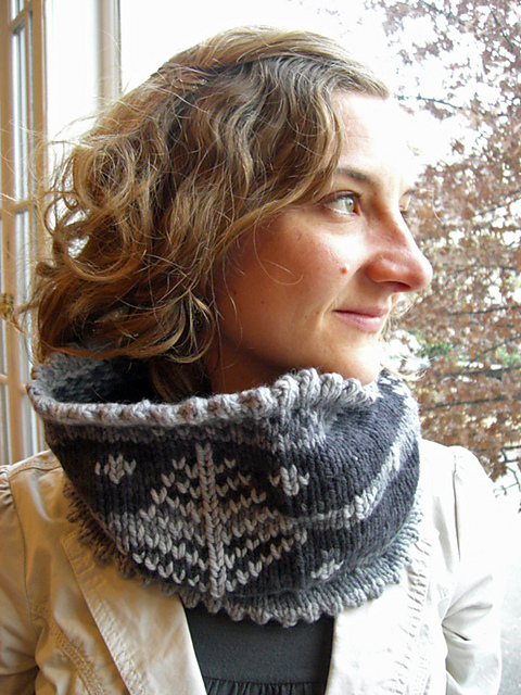 Ravelry: Forest of Dean Cowl pattern by Tanis Gray