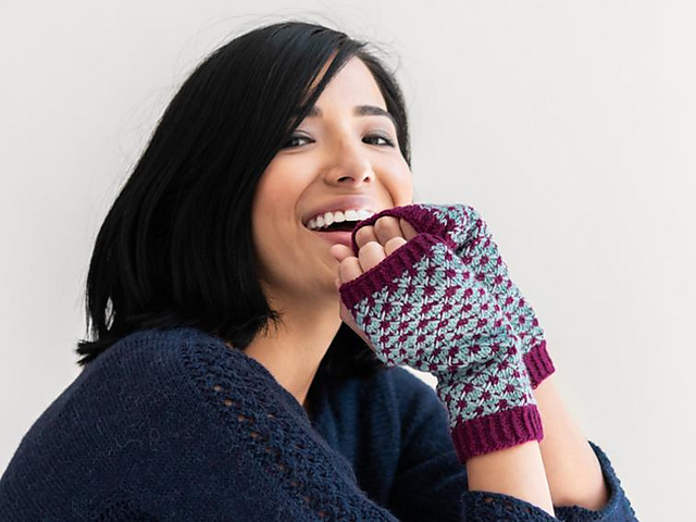 Ravelry: Kinsale Mitts pattern by Tanis Gray
