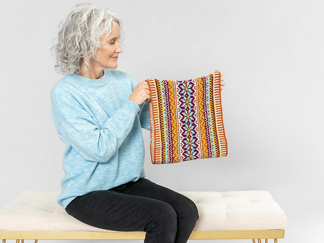 Ravelry: Retro Modern Cowl pattern by Tanis Gray