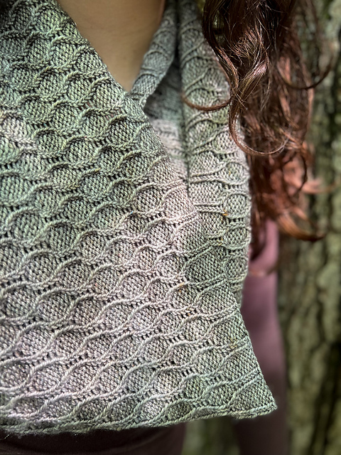 Ravelry: Faux Bois Cowl pattern by Tanis Gray