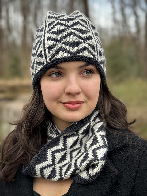Ravelry: Torchy Hat & Cowl pattern by Tanis Gray
