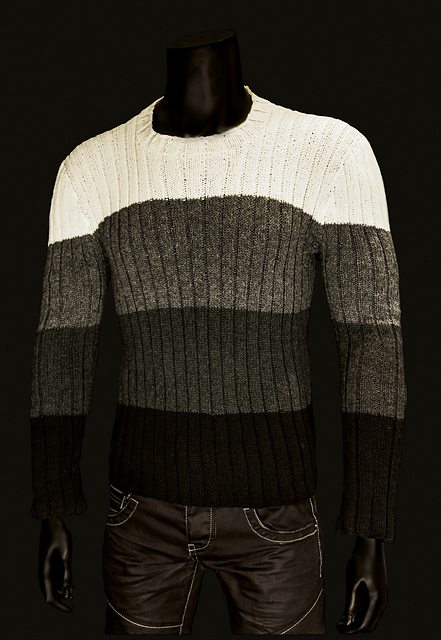 Ravelry: Mens´s Sweater in Grey Tones pattern by Tanja Jacobsen