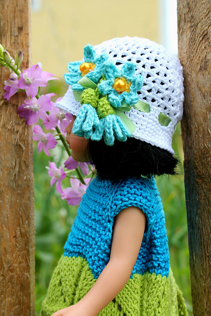 Ravelry: 12 inch Dolls Hat pattern by Tanja Enzinger