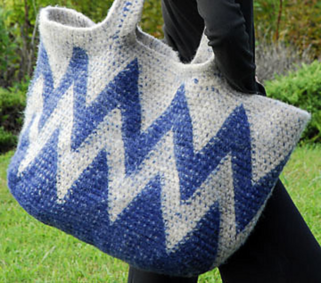 Ravelry: ZigZag Big Bag pattern by Carol Ventura
