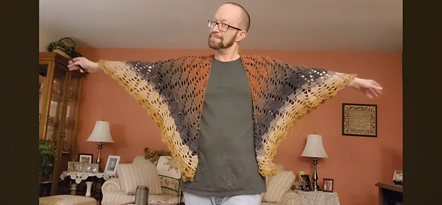 Ravelry: Wrap Around Arbor Shawl pattern by Fiber Spider