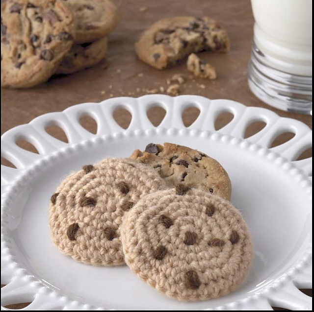Ravelry: Chocolate Chip Cookie pattern by Rose Langlitz
