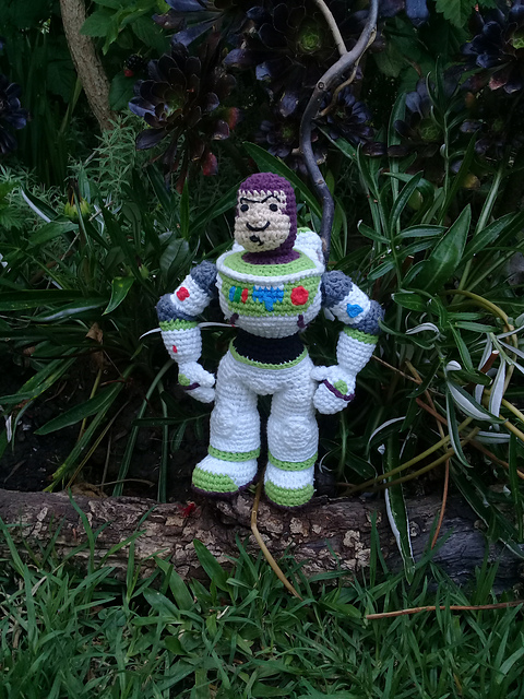 Ravelry: Buzz lightyear pattern by Tathyta Detzel