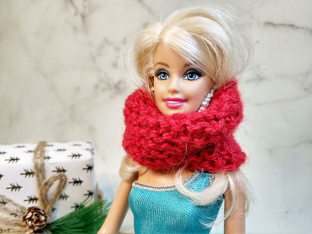 Ravelry: Knit Snood for Barbie Dolls pattern by Tatyana Girsh