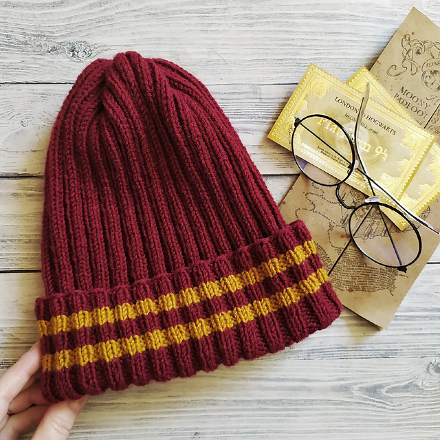 Ravelry: Gryffindor Striped hat pattern by Tatyana Girsh
