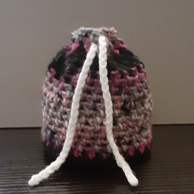 Ravelry: Mini Drawstring Bag pattern by Taylor Creations