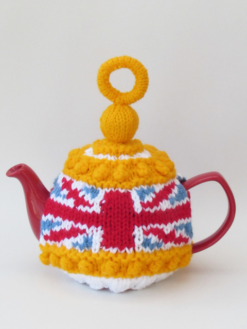 Ravelry: Union Jack Tea Cosy pattern by Susan Cowper