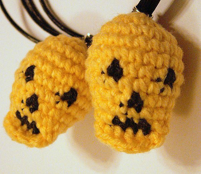Ravelry: Tiny Crochet Skull pattern by Lukasz Pietrzok