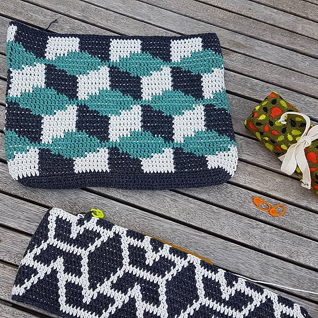 Ravelry: For the fashionistas pattern by Molla Mills