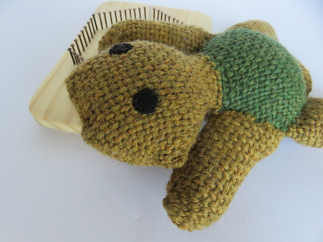 Ravelry: TexasGabi's TURTLE Hexagon Pin Loom: Turtle Mascot