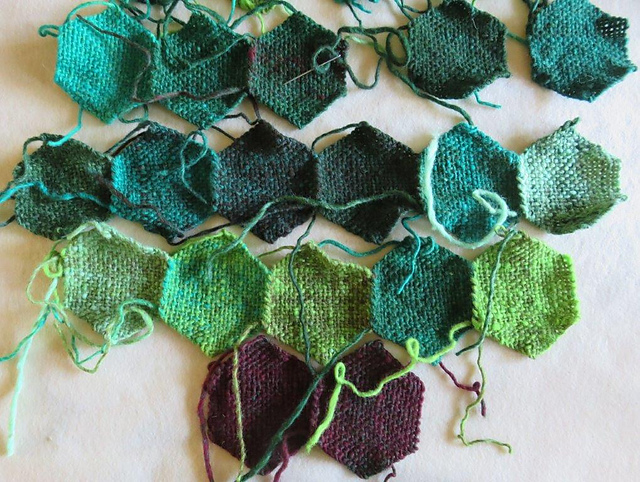 Ravelry: TexasGabi's TURTLE Hexagon Pin Loom: Tannenbaum Wall Hanging