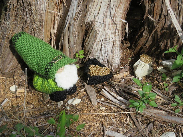 Ravelry: TexasGabi's TURTLE Hexagon Pin Loom: The Little Irishman Gnome