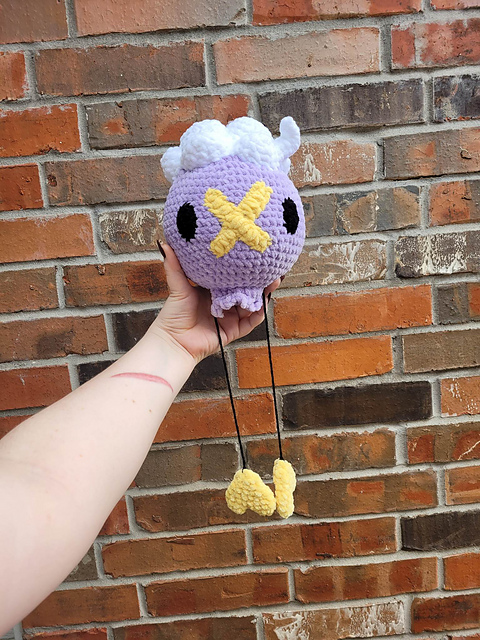 Ravelry: Balloon Ghost pattern by Dani Smith