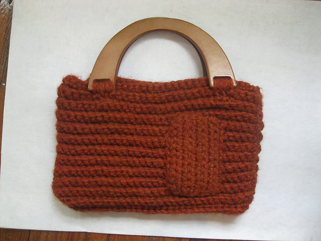 Ravelry: The Rachel Purse pattern by Kaitlyn Rittenhouse