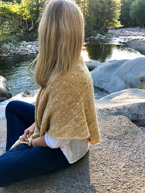 Ravelry: Honey Bees Shawl pattern by Judy Jewell