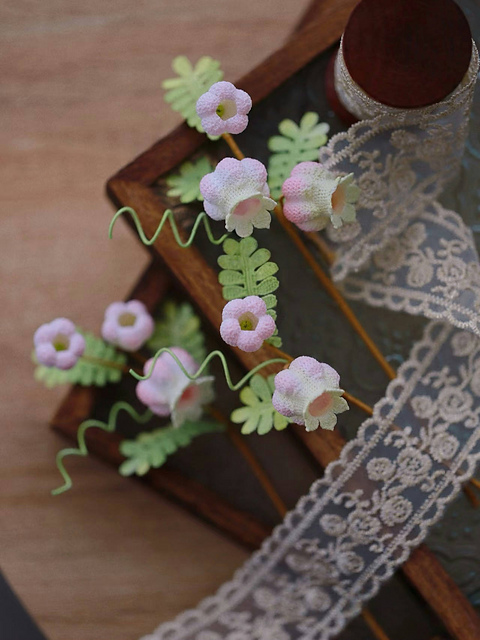 Ravelry: Micro Crochet Flower pattern by Aurora Wu