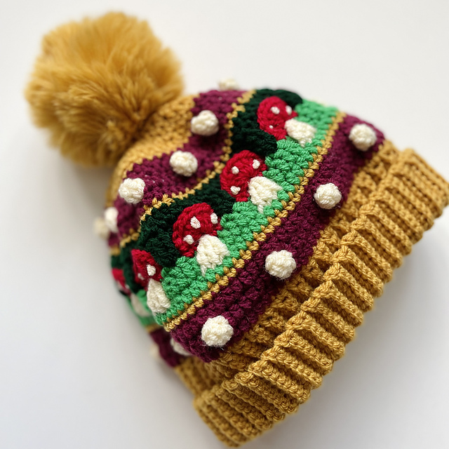 Ravelry: Toadstool Hat pattern by Alice Tarry