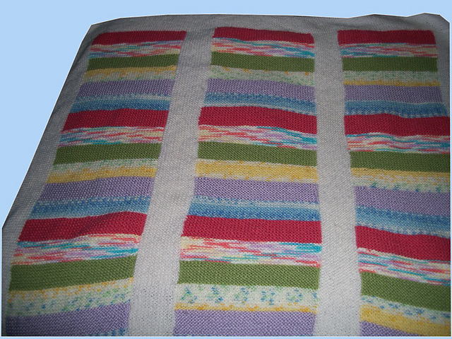 Ravelry: Simplicity Baby Blanket pattern by Julie L. Anderson