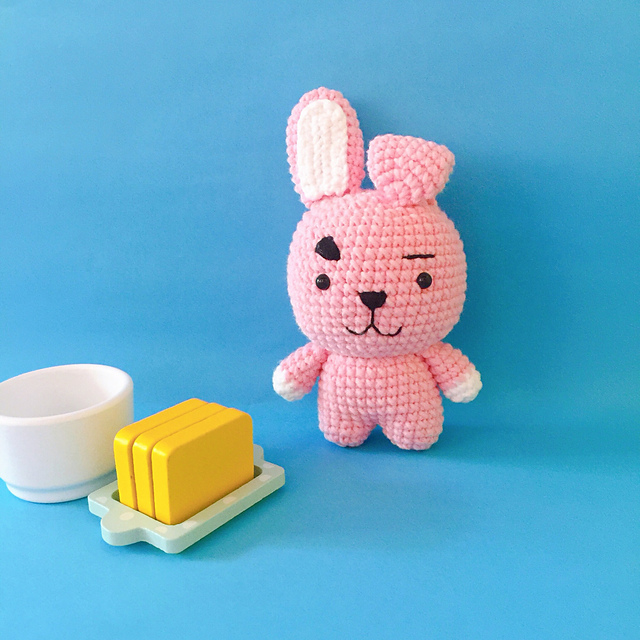 Ravelry: BT21 Cooky ( pink rabbit ) pattern by Mitch Agot