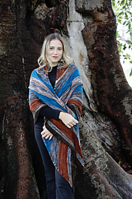 Ravelry: Totally Wrapped pattern by Catherine Rein
