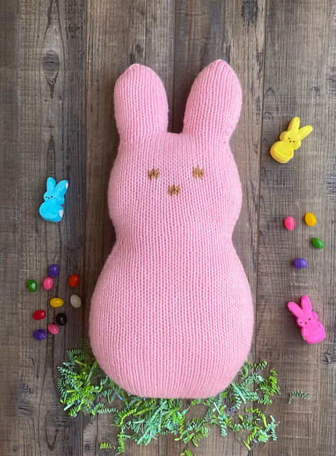 Ravelry: Marshmallow Easter Bunny pattern by Clickety Sticks