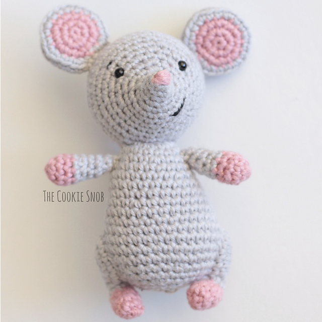 Ravelry: Mitzy Mouse Plushy pattern by Erin Sharp