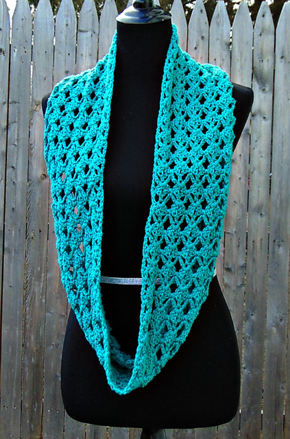 Ravelry: Lauren's Way Scarf pattern by Country Willow Designs