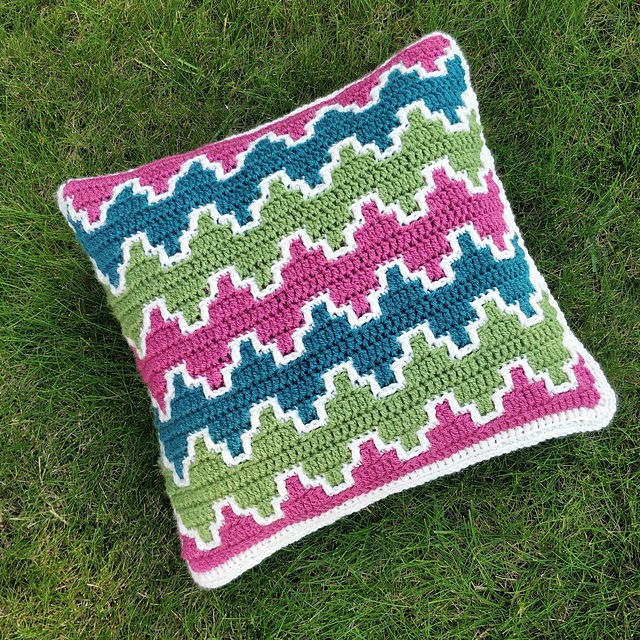 Ravelry: Zany Zig Zag pattern by Pippa Everett