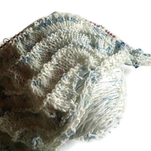 Ravelry: TheCraftyTyke's Chasing Waves Pattern Sample - Large