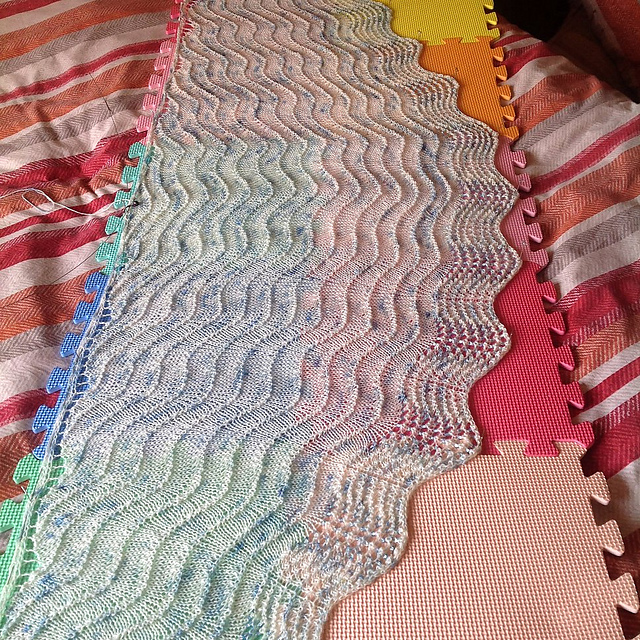 Ravelry: TheCraftyTyke's Chasing Waves Pattern Sample - Large