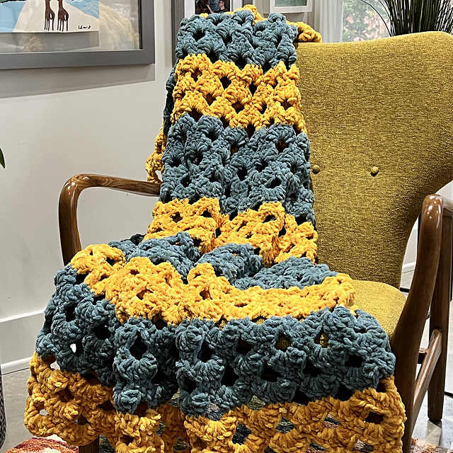 Ravelry: Housewarming Blanket pattern by Michael Sellick