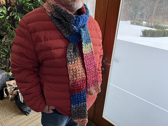 Ravelry: Between The V Scarf pattern by Michael Sellick