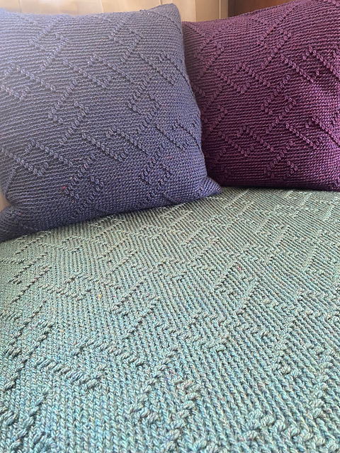 Ravelry: Aalin pattern by Janneke Zaat