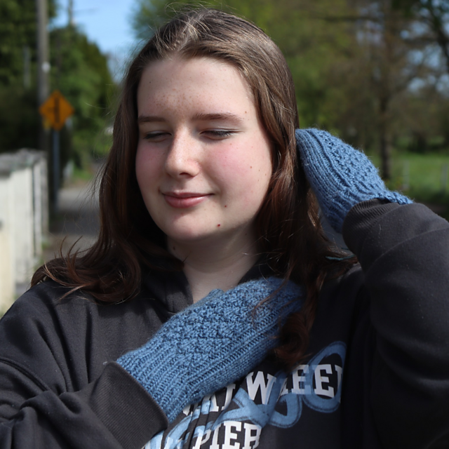 Ravelry: Errigal Mittens pattern by Ciara Doyle