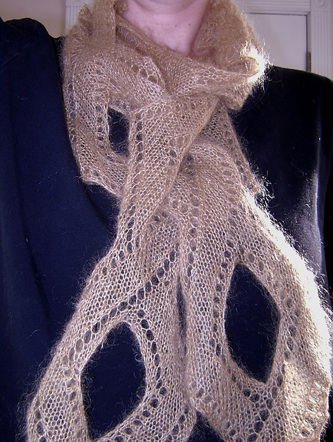 Ravelry: Gold Diamonds scarf pattern by Amy Kaspar